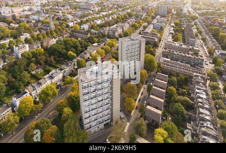 Scottish Towers: Edinburgh, Falkirk and Glasgow houses, westminster ...