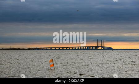 Öresund bridge (7845 meters long) seen from Dragör (Sjelland, Denmark ...