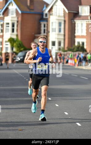 Front runners ahead of the field in the Great South Run around the ...