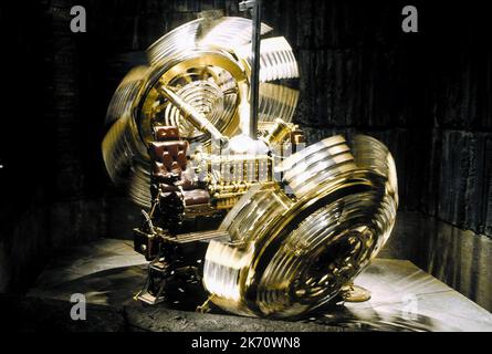 TIME MACHINE / USA 2002 / Simon Wells (I) Szene mit MORLOCKS Regie ...