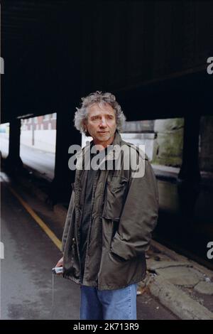 Director Curtis Hanson on the set of 8 MILE, 2002, (c) Universal ...