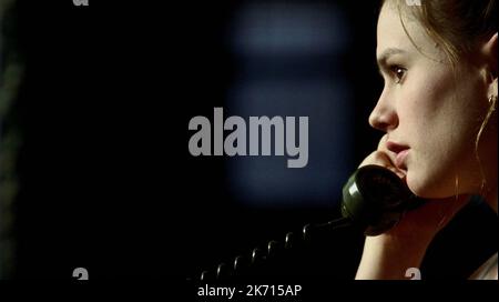 ANNA PAQUIN, DARKNESS, 2002 Stock Photo - Alamy
