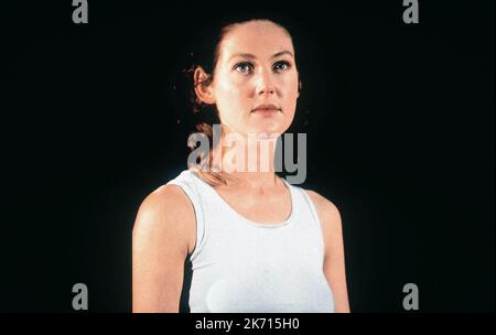 EMMA CLEASBY DOG SOLDIERS FILM PREMIER THE ODEON NEWCASTLE ENGLAND 01 ...