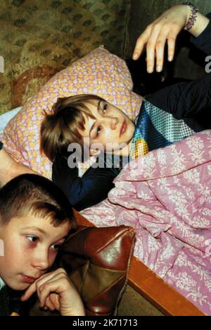 LILYA 4-EVER (2002) OKSANA AKINSHINA LILY 001-11 Stock Photo - Alamy