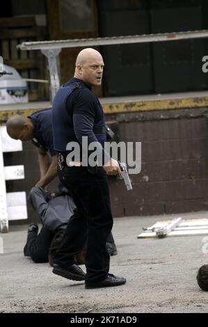 THE SHIELD MICHAEL CHIKLIS Stock Photo - Alamy