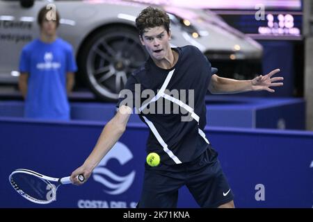 Belgian Alexander Blockx pictured in action during the qualification ...