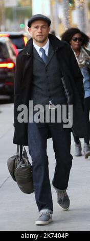 ©WCN/MAXPPP/ROSARIO - Charlie Hunnam shopping Rodeo drive in Beverly ...