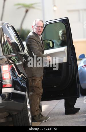 LOS ANGELES 08/12/2016 Tommy Lee Jones shopping at Barneys New York in ...