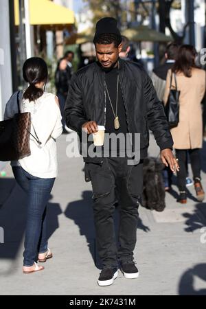 Usher has lunch at M Cafe in Beverly Hills Stock Photo - Alamy