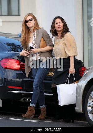 Amy Adams shopping in Beverly Hills Los Angeles, California – 29.04. ...
