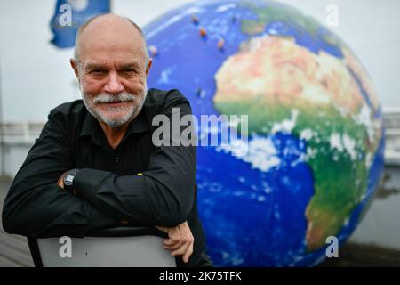 Portrait of the adventurer Don Don McIntyre (60) is the founder and ...