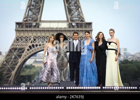 The cast and crew of the movie during the Mission Impossible Premiere ...