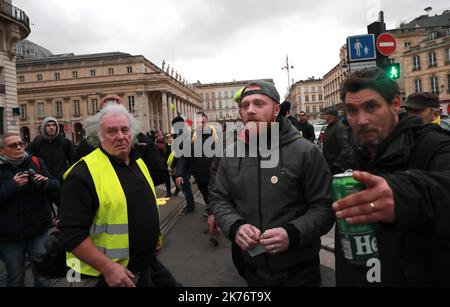 Yellow vests protest, act 11. Gilets Jaunes (Yellow Vest) protesters ...