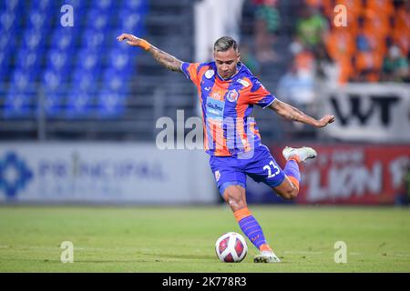 Kevin Deeromram of Port FC in action during the competition Thai league ...