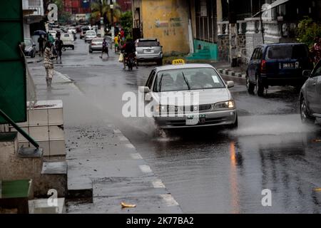 Cyclone Kenneth hits the island of Anjouan (Archipelago of Comoros ...
