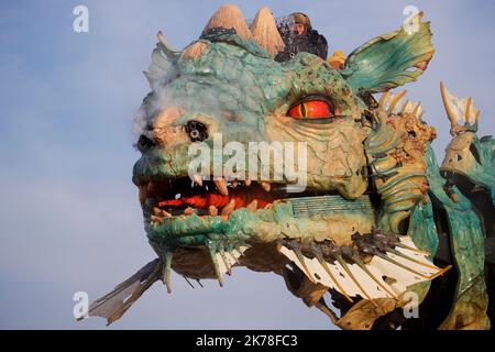 Giant Dragon (Cheval Dragon Long Ma) by La Machine, Calais, France ...
