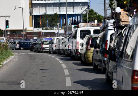 Covid-19 - March 18th 2020 Heavy traffic jam at the 2nd day of lockdown ...