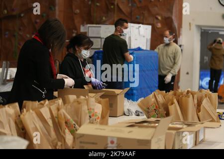 Thionville, France, april 6th 2020 - Covid-19 lock down / food parcel ...