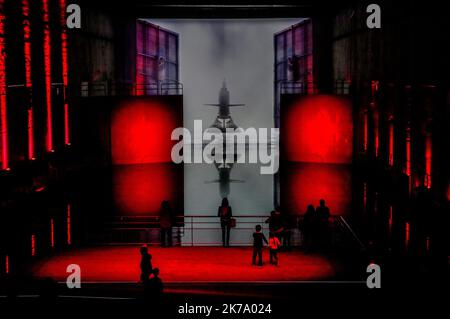 Works by the artists Paul Klee and Gustav Klimt exhibited by combine ...