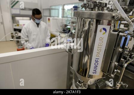 2020/06/16. During a visit to Sanofi in Lyon, Macron announces 610 ...