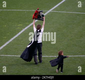 Sao Paulo, Brazil. 17th Oct, 2016. Manifestations of the Workers ...