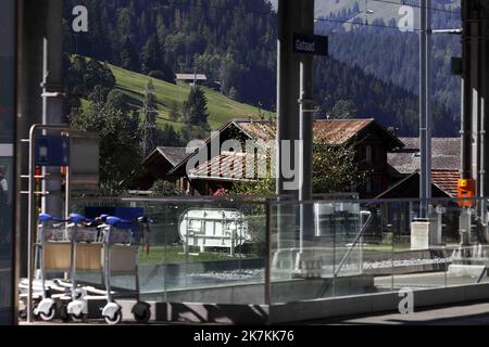Railway station and Goldenpass train in Gstaad, Switzerland Stock Photo ...