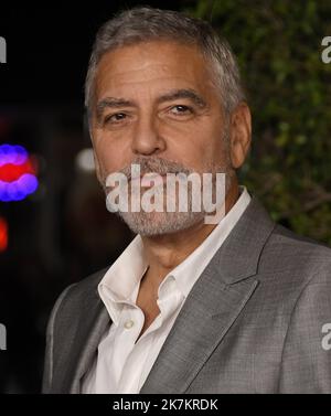 George Clooney arrives at the Universal Pictures' TICKET TO PARADISE ...