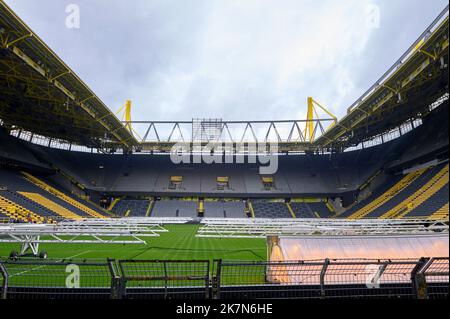 Pitch view at Signal Iduna Arena - the official playground of FC ...