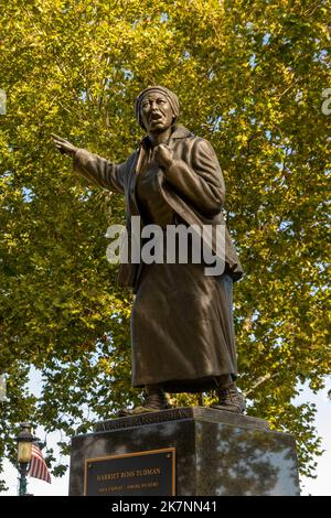 Harriet Ross Tubman memorial in Bristol PA Stock Photo - Alamy