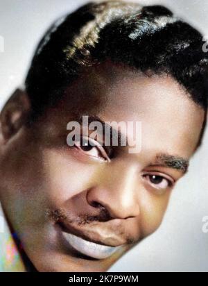 BROOK BENTON (1931-1988) American R&B singer abut 1959. Photo: Colors ...