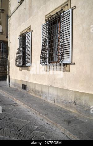 Palazzo Windows Piazza Santa Croce Florence Italy Stock Photo - Alamy