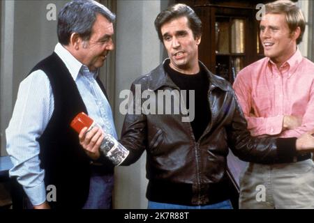 HAPPY DAYS, Tom Bosley, Henry Winkler, 1974-1984 Stock Photo - Alamy