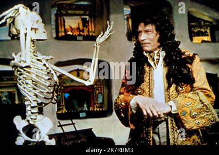 Director JOSEPH L. MANKIEWICZ and LAURENCE OLIVIER in costume as Andrew ...