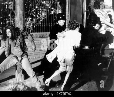 THE GREAT SCOUT AND CATHOUSE THURSDAY, from left: Oliver Reed, Lee ...