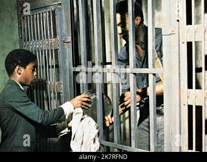 SOUNDER PAUL WINFIELD AND KEVIN HOOKS AND THE HOUND SOUNDER A 20TH ...