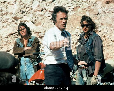 THE GAUNTLET 1977 Warner Bros film with Clint Eastwood and Sondra Locke ...