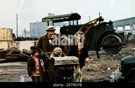 THE OPTIMISTS, John Chaffey, Donna Mullane, 1973 Stock Photo - Alamy