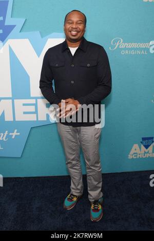 Roy Wood Jr. attends the Inside Amy Schumer Season 5 Premiere at the ...