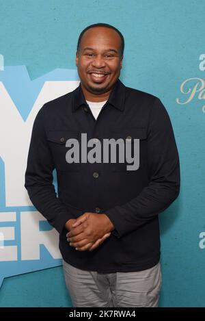 Roy Wood Jr. attends the Inside Amy Schumer Season 5 Premiere at the ...