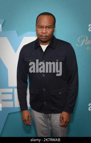 Roy Wood Jr. attends the Inside Amy Schumer Season 5 Premiere at the ...