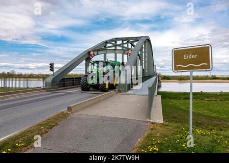 Eiderbrücke Friedrichstadt, double arch bridge from 1916, with MLC ...