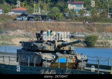 South Korean Army Tank in Gangwon-do Province near the border with ...