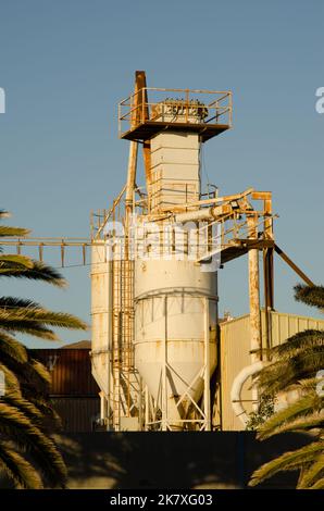 Gypsum, plaster and prefabricated plaster factory. Arinaga Industrial ...