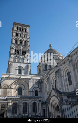 Angoulême Cathedral, Angoulême, Charente, Nouvelle-Aquitaine, France ...