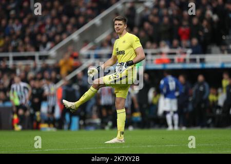 Nick Pope of Newcastle United during the Carabao Cup Semi Final First ...