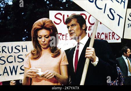 CROSSPLOT, Roger Moore, 1969 Stock Photo - Alamy