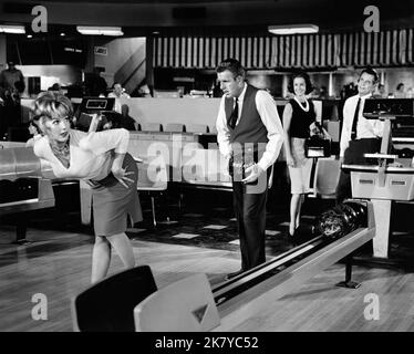 TOM AND JERRY CREDIT: MGM Stock Photo - Alamy