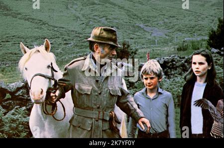 RUN WILD, RUN FREE (1969) JOHN MILLS, FIONA FULLERTON, RICHARD C ...