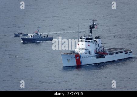 The Coast Guard Cutter Alert (WMEC 630) conducts an engagement ...