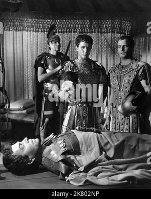 JAMES MASON and MARLON BRANDO in JULIUS CAESAR 1953 director JOSEPH L ...